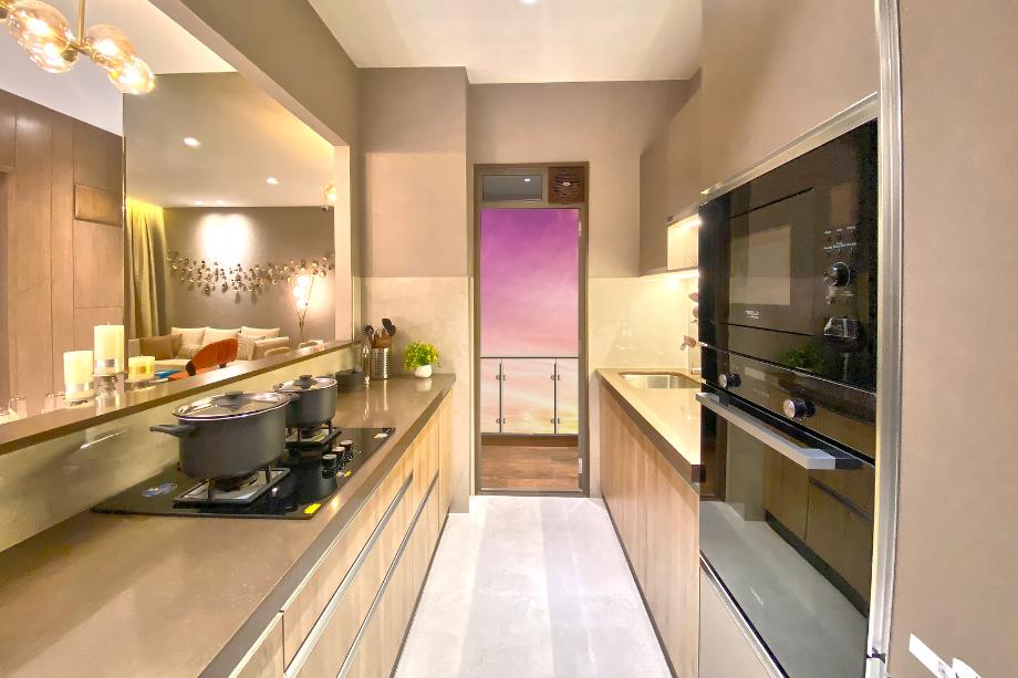 Runwal Enchanted Lands End at kolshet Thane West. 1, 2 & 3 BHK @ 59 lacs*